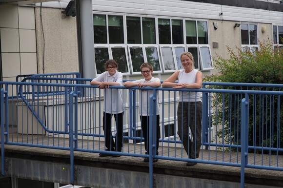 Welcome to Saxon Mount School